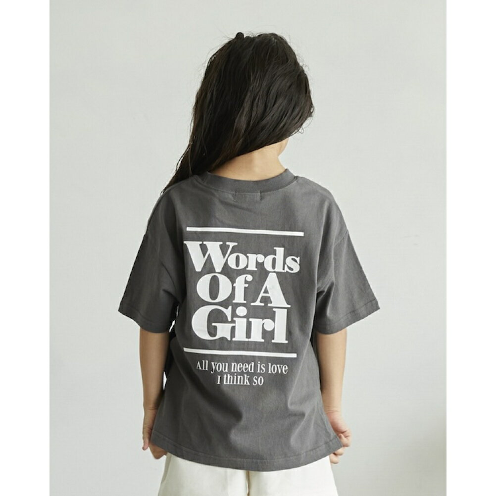 “アンディニー”のWords of Tシャツ【3月入荷予定】明るいカラープリントが目を惹く1枚。コーデを選ばないメッセージTシャツ。1枚で着用してもサマになるデザインが魅力。生地は柔らかい綿100％の20/-OE天竺を使用しています。MOD...