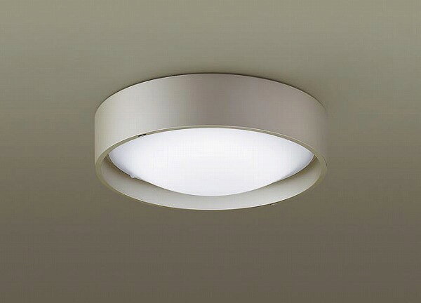 電圧：100V色温度：5000K消費電力：10.7W（固有）エネルギー消費効率：85lmWRa：Ra83天井面・壁面取付専用工具を使わずにランプ交換ができる防湿・防雨型シーリングライト。集合住宅の共用部リニューアルにもおすすめ。注意事項一般...