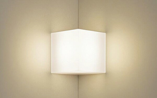 電圧：100VVA：8KVA：0.008（固有）エネルギー消費効率：64.2lmW色温度：2700KRa：Ra83返品・交換について「返品不可」：返品不可の商品⇒詳細はこちらをクリック※当店ではお客様都合による交換は受け付けておりません。メ...