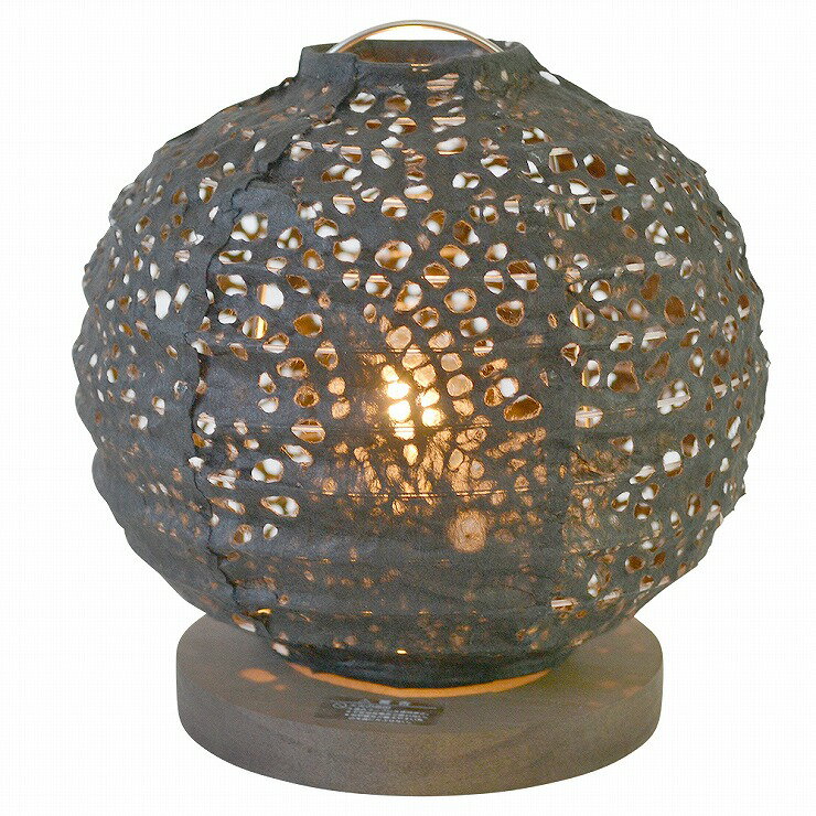 創業よりロングセラーの丸くて可愛いテーブルライトです。カラーバリエーションが豊富です。岐阜県の美濃市を中心に生産される美濃和紙。豊かな山々、そして長良川、板取川の清流に育まれた1300年以上の歴史と伝統を受け継ぐ品質の高い和紙。Leaf b...