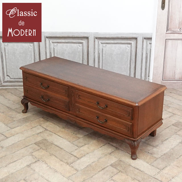 品名・品番 antique65520　キャビネット　1930年頃　オーク材　フランス サイズ W 130 x D 45.5 x H 47.5 cm 商品について 可愛らしい猫脚スタイルが魅力的なローキャビネットです。 華美な装飾を抑えたシン...
