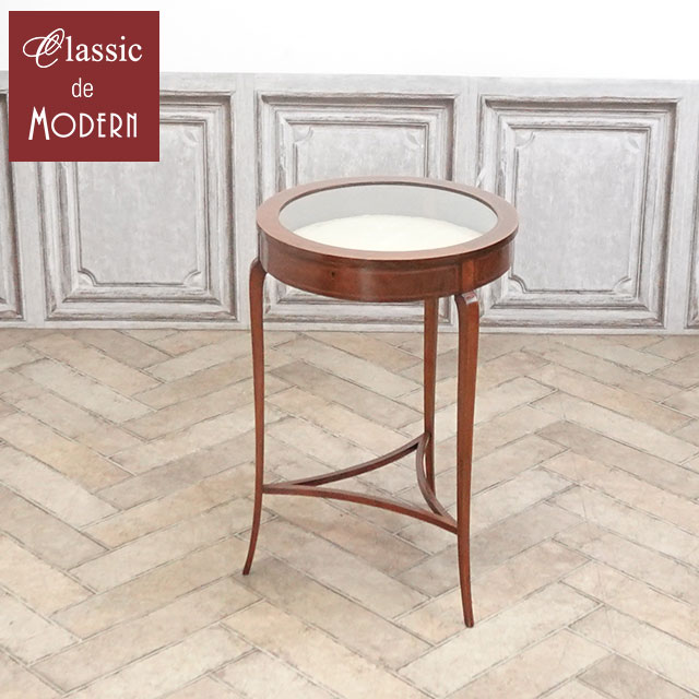 品名・品番 antique81123　ジュエリーケース　1920年頃　マホガニー材　イギリス サイズ W 46 x D 49 x H 69 (内部深さ 5.5) cm 商品について 洗練された美しいシルエットのジュエリーケースが入荷いたしま...