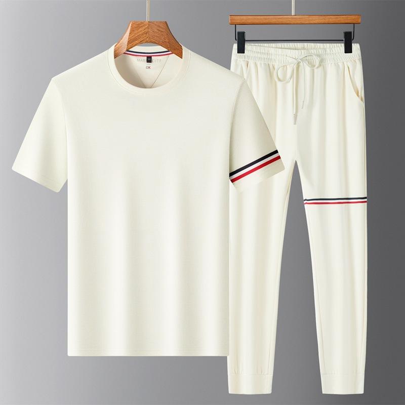 ・スタイル: スポーツ・厚さ: 薄手・パンツ丈: 長ズボン・トップススタイル: Tシャツ・袖丈: 半袖・対象シーズン: 夏・主な生地の組成: 綿・主な生地の組成の含有量: 87.5%・対象シーン: カジュアル・在庫タイプ: 在庫あり・カラー...