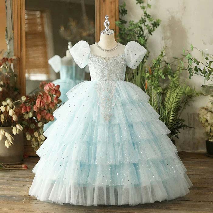 商品名 子供ドレス ・簡易な包装、ご了承ください。 色 ライトブルー サイズ 100-160cm 素人採寸若干の誤差がある場合がございます。 素材 ポリエステル ご了承いただきたいこと ※サイトに掲載の商品は、撮影の環境とモニター環境により...