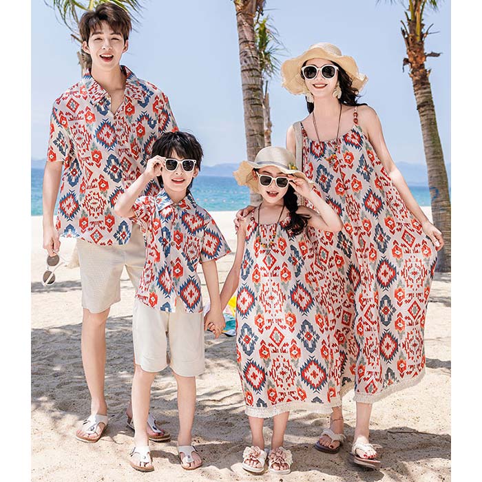 商品名 親子ペアルック ・簡易な包装、ご了承ください。 色 レッド サイズ 100-160/S-2XL/M-3XL 素人採寸若干の誤差がある場合がございます。 素材 ポリエステル ご了承いただきたいこと ※サイトに掲載の商品は、撮影の環境と...