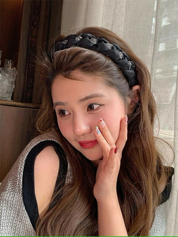 商品情報 商品詳細 仕様カチューシャ 商品によりまして不備があった場合は、お届けが遅くなる恐れがありますご購入と在庫更新のタイミングにより、お買い求めいただいた商品が稀に欠品になる場合がございます。お届けする時期により仕様が変更される場合が...
