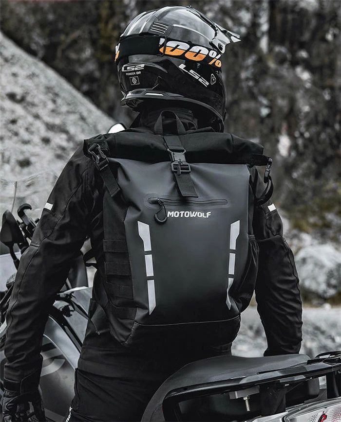 簡単装備 バイク用品 防水 バイク用 長持ち 盗難防止 大容量 通勤 通学 収納 旅行 バイク用品 丈夫 多収納 撥水加工 収納 旅行 丈夫 男女兼用 四季兼用 おしゃれ 機能的 デザイン ハイキング シンプル オシャレ 20代 30代 4...