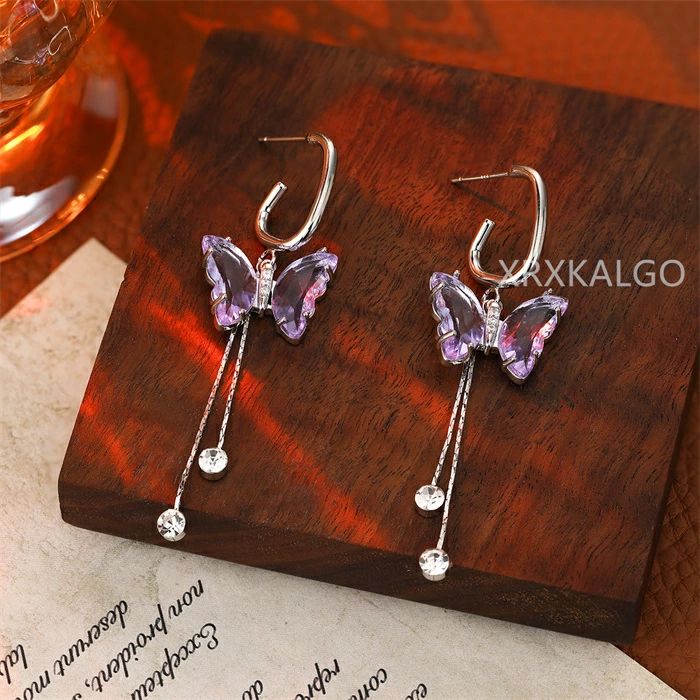 素材：ニッケルフリー合金ですので、 アレルギー体質の方でもご使用可能です。 備考：1. アレルギー反応に関しましては個人差がございますので、全ての方に適合するものではございません。 2. モニター環境により、実際の商品の色合いと多少異なって...