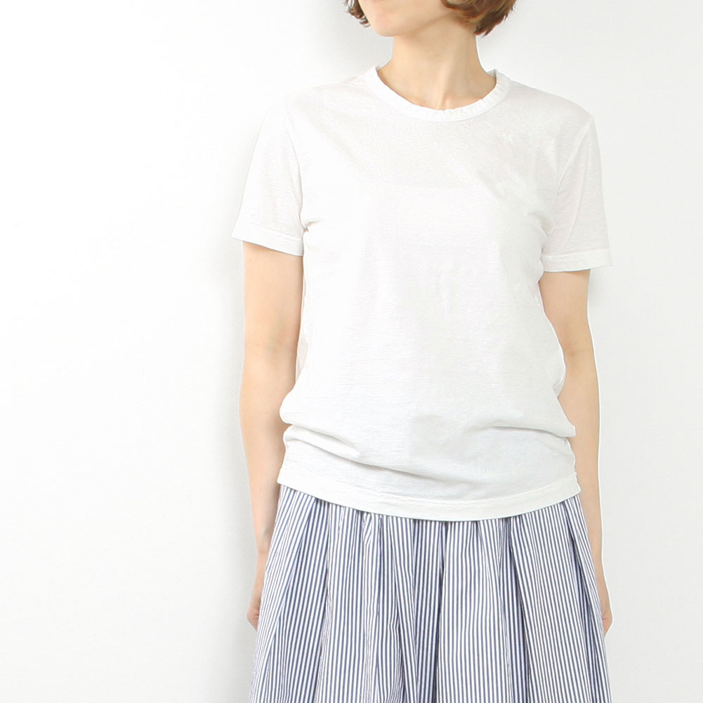 prit プリット クルーネック無地半袖Tシャツ P92361 Description 定番人気の半袖Tシャツです。首の開きが少し狭くなり程よい開き具合になりました。1枚でも上に重ねても丁度いいです。アームや身幅も変わりなく着やすいサイズ感...