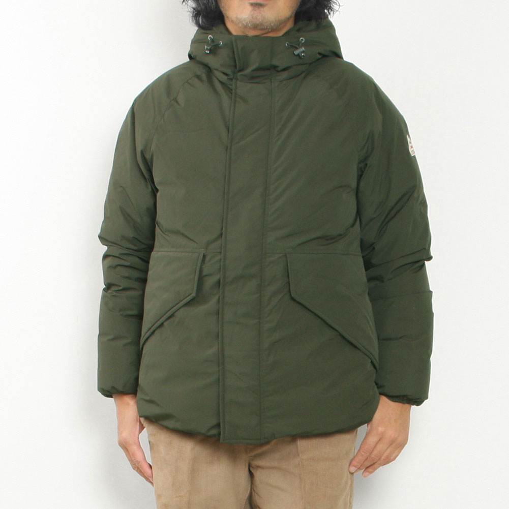 PYRENEX ピレネックス COVERT 2 HMW017 Description 国内に流通量の少ないXSサイズをPICK UP!! キルトステッチの無いシンプルで洗練されたデザインに大きめのフラップポケットが特徴的なダウンパーカーです...