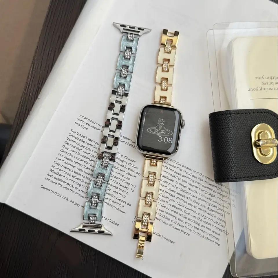 【商品情報】 H型のチェーンアップルウォッチバンド。 高級感のある可愛いデザイン◎ 【カラー】 シルバー/ゴールド 【対応サイズ】 ●38/40/41mm ●42/44/45/49mm ●42mm(S10) ●46mm(S10) ※互換品で...