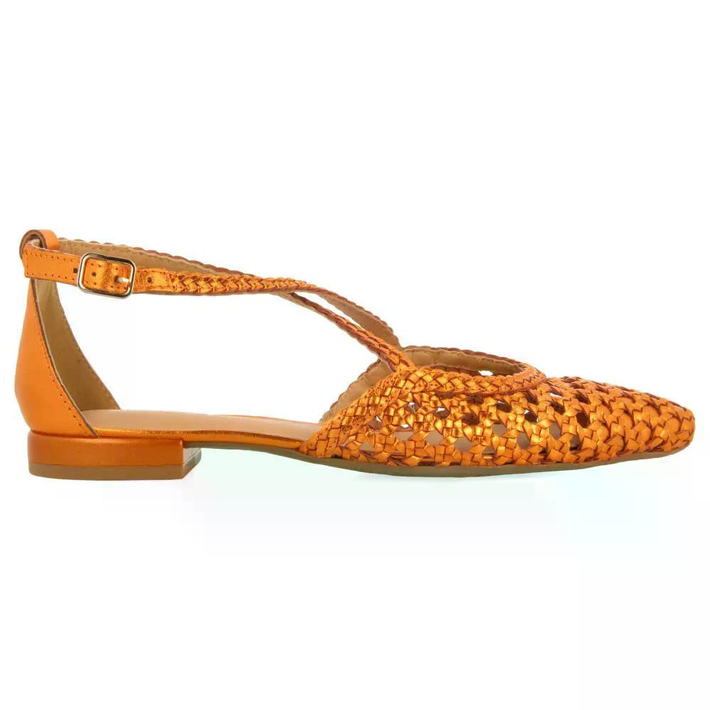 ◆ご確認ください◆ ※商品は海外からの輸入品「並行輸入品」となります。 ※保証は初期不良のみの対応となります。 ※商品画像に「サイズ交換」の記載がない商品はサイズ交換・返品はできません。 ※購入できる状態でも他のモールの販売状況により、完売...