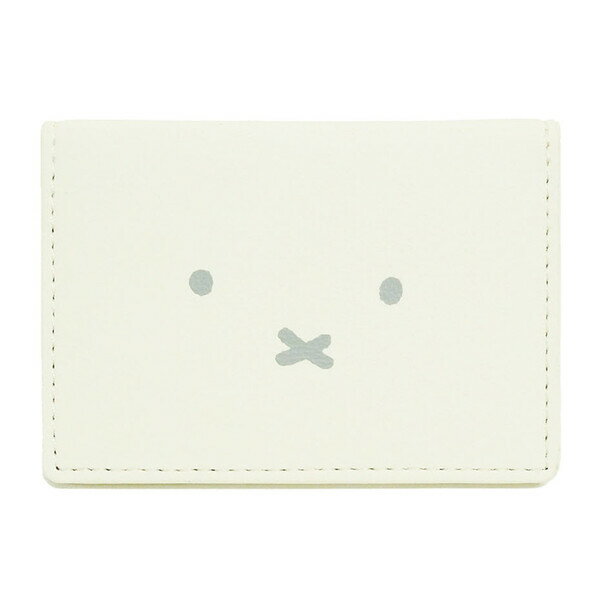 商品名miffy ミッフィー フェイスシリーズ カードケース アイボリー 合皮製 定期入れ パス ブルーナ かわいい ビーエスエス説明大人気「miffy (ミッフィー)」の「フェイス」シリーズ第6弾。シンプルなお顔の王道デザインは、人気が衰...