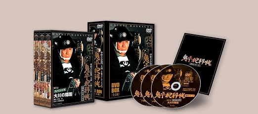 内容（「キネマ旬報社」データベースより） 池波正太郎原作、中村吉右衛門主演の人気時代劇「鬼平犯科帳」シリーズ第9弾。江戸時代後期に実在した“鬼平”こと火付盗賊改方長官・長谷川平蔵の活躍を描く。第1話(スペシャル)「大川の隠居」から第5話「闇...