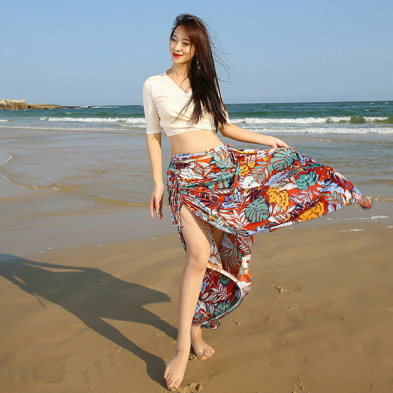 商品 衣装サイズトップスの丈35cm バスト79cm-100cm 袖丈28cm スカートの丈65-95cm ウエスト55-85cm商品内容トップス+スカート素材ポリエステル ■ご購入前に必ずお読みください 【色・サイズについて】 ・寸法はス...