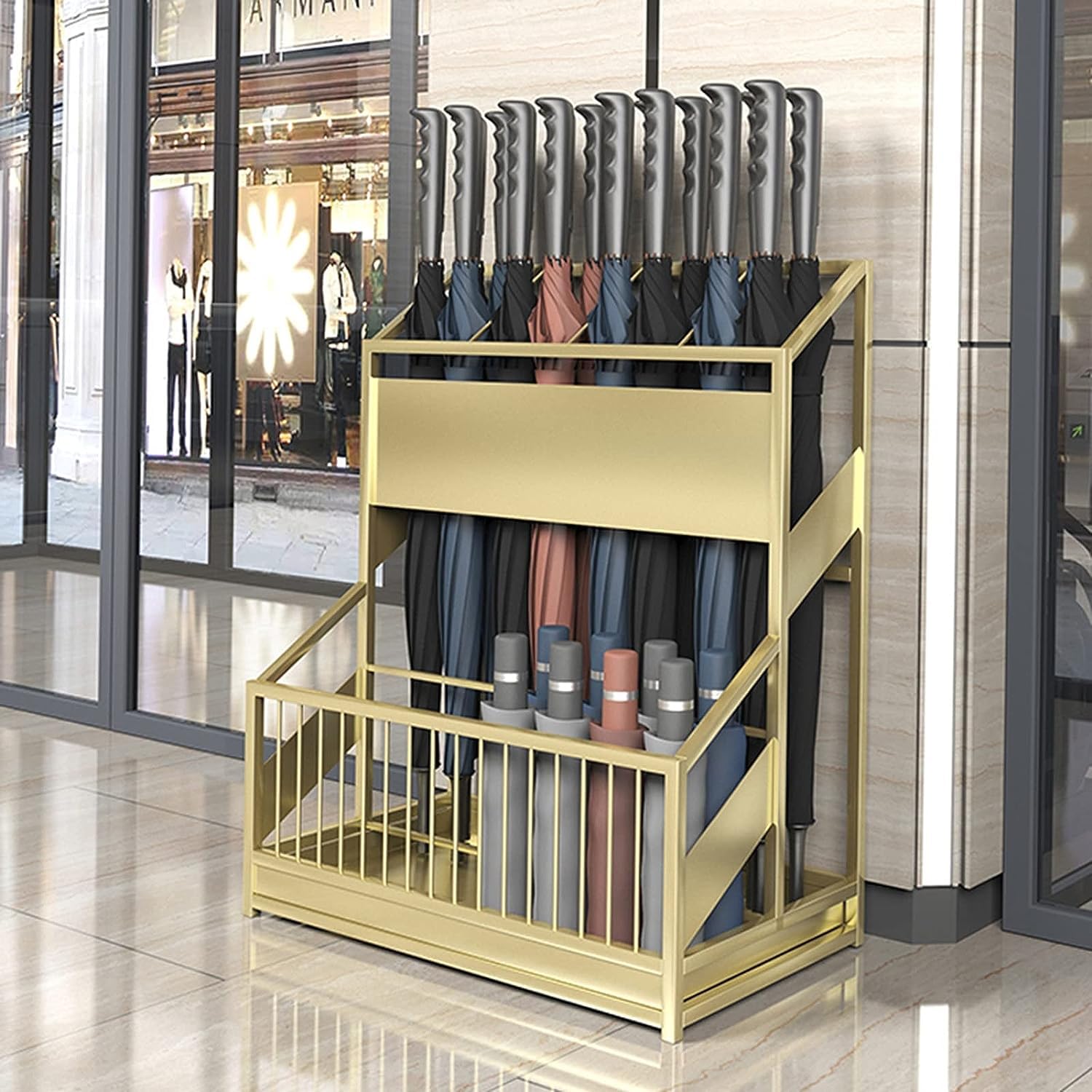 色:‎ブラック· コンパクトサイズ - 48x27x58cm 収納本数30本。持ち運びに便利なデザインで、クローゼットや家具の後ろに簡単に隠せます。· 防臭傘立て - 空洞のあるデザインで、通気性がよく、傘が自由に呼吸でき、特に雨の日に家や...