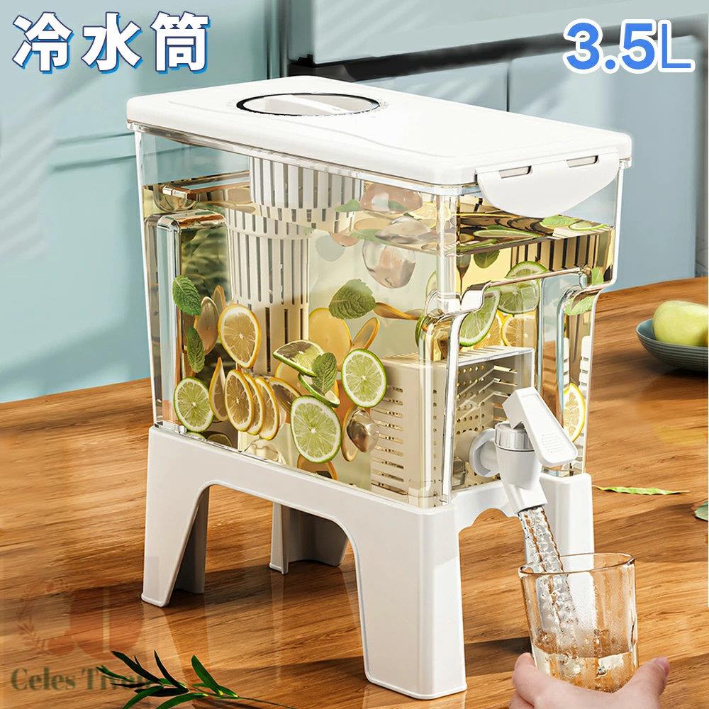 説明 ※冷蔵庫に入れるのはおすすめです。 ※蛇口があるので、ビールやジュースなどの飲料水を注いで、そして冷蔵庫に入れたら、夏の日はいつも冷たい飲み物を飲ませます。 ※わずか1L、2Lの容器は頻繁に加水して、とても不便のより、5Lの大容量は飲...