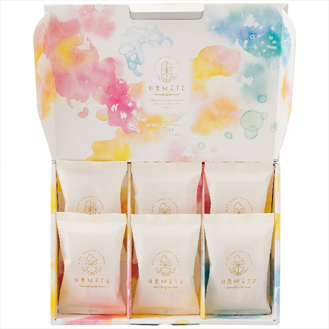 ■商品紹介：素材にこだわったおせんべい6種類の詰合せです。 ■商品内容：KOMETESENBEI(ねぎみそ・かまどおこげ(胡麻)・花チーズ・梅ザラメ各1枚・焼きもろこし2個・KADO74(トマト)3枚)6袋 ■商品サイズ：30×5.5×21...