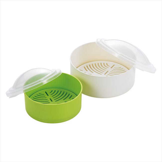 ■商品紹介：火を使わないエコクッキング。ラップいらずでさっと蒸し料理ができます。フタをしたまま冷蔵庫から電子レンジへ。目皿付なので、蒸し料理もべたつきにくく、ふっくらと仕上がります。 ■商品内容：小（約540ml）（約143×133×82m...