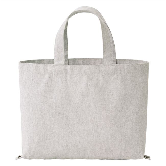 ■商品紹介：底面のボタンで形状が変えられる、再生素材100%の2wayキャンバストート。A4サイズが入る資料持ち運び用バッグと、マチ広のランチバッグの2way仕様。しっかりとした12オンスの厚みで長く使えます。 ■商品内容：本体（約280×...