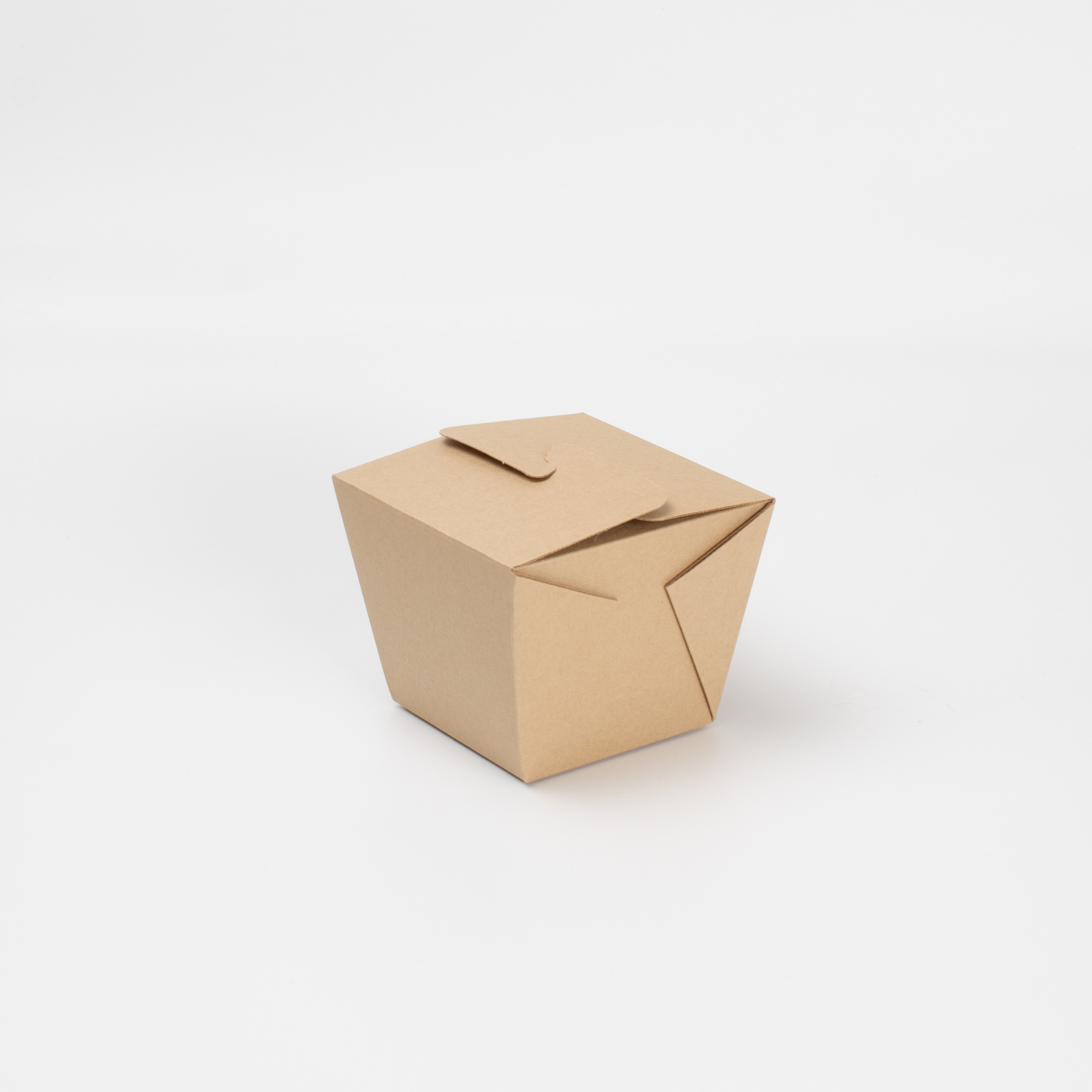 クラフトBOX K－SW－2 200枚 ●材質 G段　クラフト×クラフト ●耐油耐水/Kit8程度 ●底寸：89×89 ●間口寸125×125 ●高さサイズ 本体＋フタ：100mm ●重量 29g ●ケース入数（個）　200 ●種類 フード...