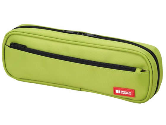 【仕様】面ファスナーで留められた仕切りを動かすことで内部の仕切りを2ウエイに。小物スペースを大きくとれ、ペンと分けて収納できます。仕切りを外せばスペースが広がり、横面に移動した仕切りに消しゴムが入ります。20cm定規や鉛筆が入るファスナー付...