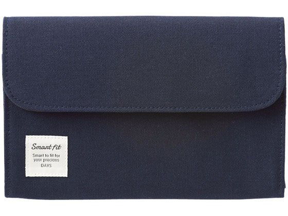 【商品説明】●トラベルシーン：パスポート、航空チケット、マップなどの収納に。●通院シーン：おくすり手帳、母子手帳、診察券などの収納に。【仕様】●色：ネイビー●外寸法：縦125×横200×厚さ15mm●材質：本体／コットン・ポリエステル●12...