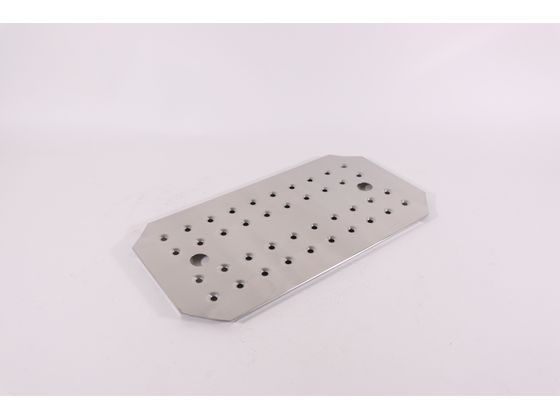 【商品説明】カンダ　ハイグレード　ホテルパン用の目皿【仕様】●サイズ（約）：436×260mm●素材・材質：18−8ステンレス●中国製【備考】※メーカーの都合により、パッケージ・仕様等は予告なく変更になる場合がございます。【検索用キーワード...