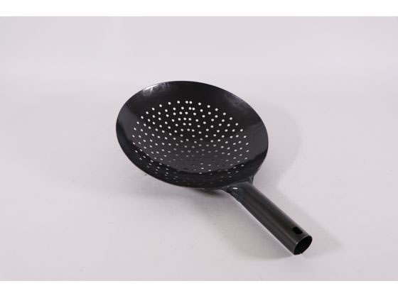 【商品説明】油通しや湯通しなどに便利な道具、使用する鍋より1〜2まわり小さなサイズが使いやすい【仕様】●サイズ（約）：外径270×深さ（柄長）60（135）mm、板厚／1．2mm●素材・材質：鉄●日本製【備考】※メーカーの都合により、パッケ...