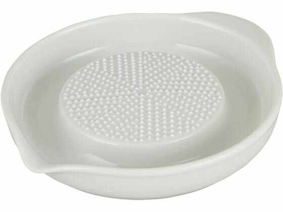 【商品説明】●きめ細やかな仕上がりのおろし器です。●日本製。●においが移りにくく、洗いやすいセラミック製。大根、長芋、にんじん、トマト、りんご、レモンなどに使用できます。●滑りにくいシリコーンの滑り止め付き。●食洗機可能なので、お手入れ簡単...