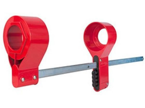 【仕様】●鍵穴径：8．6mm●最大つかみ幅：196〜447mm●適合パイプ径：355〜609mm●適用ナットサイズ：52〜69mm●材質：アルミニウム、硬化鋼●使用温度範囲：−40〜93℃●南京錠は別売です。【備考】※メーカーの都合により、...