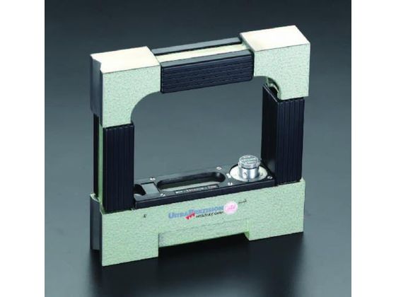 【仕様】●測定範囲：0〜±5mm／m●最小目盛：0．05mm／m●木箱入●幅：40mm●フレームは鋳鋼製●感度：0．01mm／m●サイズ（mm）：200×200●重量（kg）：4．0【備考】※メーカーの都合により、パッケージ・仕様等は予告な...