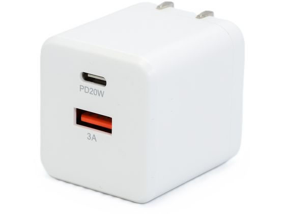 【商品説明】機器に合わせて出力を制御する自動識別ICを内蔵。過電流防止、過電圧防止、ショート防止など各種保護機能を搭載。持ち運び、収納に便利な可変式プラグ採用。【仕様】●入力：　AC100〜240V、50／60Hz、0．5A●USBポート数...