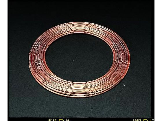【仕様】●肉厚：1mm●全長：20m●銅管外径：10mm●材質：リン脱酸銅（C1220）【備考】※メーカーの都合により、パッケージ・仕様等は予告なく変更になる場合がございます。【検索用キーワード】えすこ　esco　エスコ　Φ10mm×1．0...