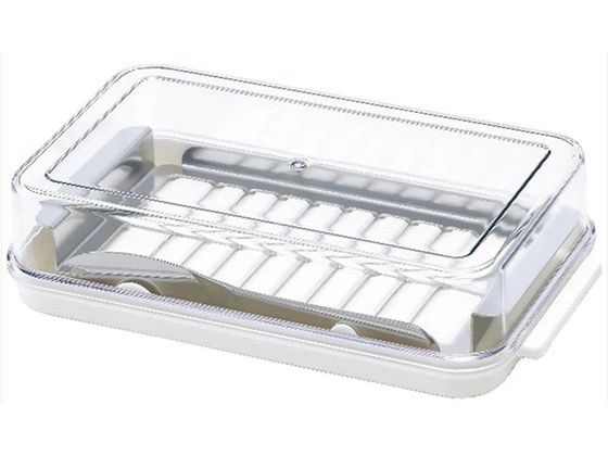 【商品説明】バターを一気に10gずつカットできます。キレイにバターが保存できる。お菓子やパンを作るときの分量の目安にも便利です。ケースに収納できる先割れバターナイフ付き。※必ずバターを常温に戻してからカットしてください。無理な力を加えるとス...