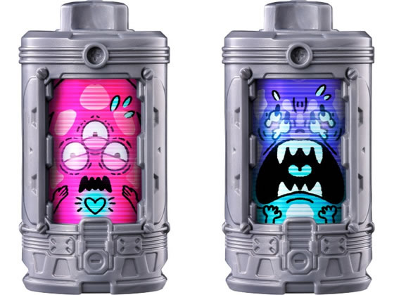 【商品説明】『超宇宙刑事ギャバン　インフィニティ』にて登場する電池型アイテム「エモルギア」のセット第7弾です。アガールエモルギー・ドーシヨンエモルギーは天面パーツを回転させることで絵柄が2種類にチェンジします。別売りのDXギャバリオントリガ...