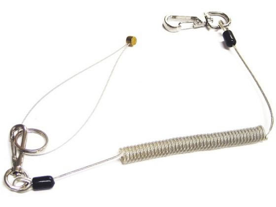 【商品説明】●高所作業での工具落下を防止するステンレスワイヤー入セフティロープです。【仕様】【材質】●樹脂部：ポリウレタン●ワイヤー：ステンレス【仕様】●安全荷重（kg）：1●自然長（mm）：440●最大伸長（mm）：1800●コード径（m...