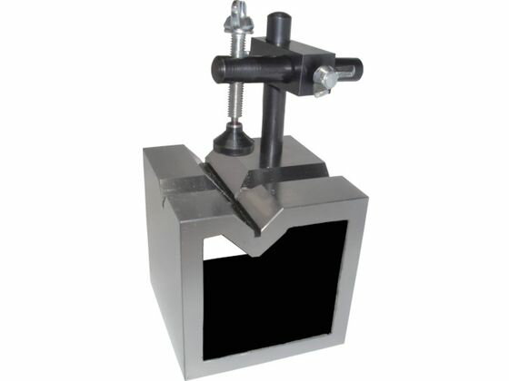 【商品説明】●平行線、直角線およびV溝を利用して45°線のケガキ、または治具などに使用できます。【仕様】●型番：UV-150B●幅（mm）：150　●奥行（mm）：150　●高さ（mm）：150　●底面とV溝の平行度（μm）：16●研磨仕上...