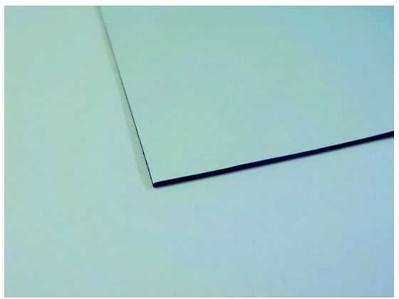 【商品説明】●床材の滑り止めとして。シール材やあらゆる緩衝材として。工具などを置く滑り止めとして。グリップとして。●特殊技術により生産された、高比重で薄型EPDMシートです。●両面皮膜があり、低吸水です。●耐候性、耐オゾン性が優れているので...