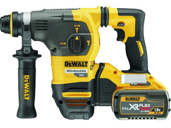 【商品説明】●54Vバッテリー採用でコード式クラスのハイパワーです。●低振動で長時間作業が可能（振動三軸合成値：コンクリート7．5［［CM2］］／チゼル8．5［［CM2］］）です。●ビット噛み込み時の衝撃を緩和するセンサーやクラッチ機能付き...