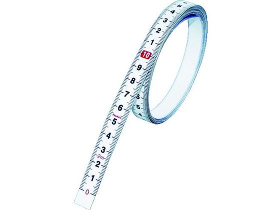 【商品説明】●縦目盛仕様の粘着テープ付フラットテープです。●カットが自由にできます。●数字を下から上に配置しています。【仕様】●型番：TSM13-02V●全長（mm）：2000　●幅（mm）：13　●厚さ（mm）：0．3●目盛：1mmピッチ...