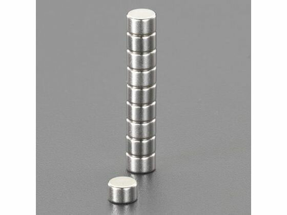 【仕様】●吸着力：1．28kgf●サイズ（mm）：φ8×3●入数：10●使用温度：80℃以下●材質：ネオジウム磁石（N35・ニッケルメッキ加工）●ネオジウム磁石は流通している磁石の中で最高の磁気特性を持ち、機械的強度に優れています●コンパク...