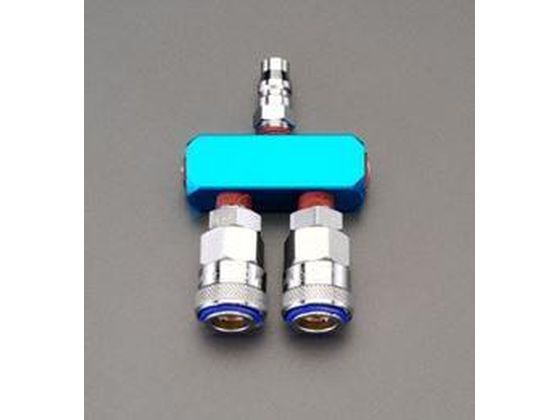 【仕様】●型：20型●使用圧力：1．5MPa●材質：合金●連数：2連●サイズ：65（W）×19（D）×104（H）mm●ワンプッシュ型●プラグをソケットに押し込むだけで簡単に接続できます。【備考】※メーカーの都合により、パッケージ・仕様等は...