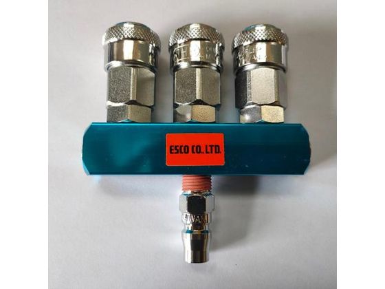 【仕様】●型：20型●使用圧力：1．5MPa●材質：合金●連数：3連●サイズ：96（W）×19（D）×104（H）mm●ワンプッシュ型●プラグをソケットに押し込むだけで簡単に接続できます。【備考】※メーカーの都合により、パッケージ・仕様等は...