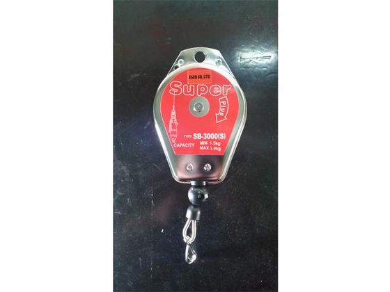 【仕様】●容量（kg）：1．5〜3．0●本体サイズ：99．5（W）×147（H）mm●ナイロンコード：φ2．5mm×1．6m●ストローク：1．4m●重量（g）：482．5●材質：鉄●エアー工具、電動工具の使用時に●ナイロンコードに異常が見ら...