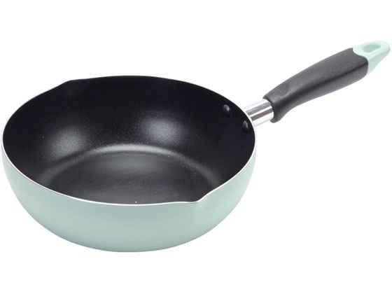 【商品説明】●500cc〜1500ccの目盛付最大油量も目盛で確認●深型タイプで揚げ物調理もできる！炒める・焼く・煮る・揚げるに対応したマルチなフライパン●汚れを落としやすいふっ素加工●カラーバリエーションが豊富でキッチンを明るくおしゃれな...