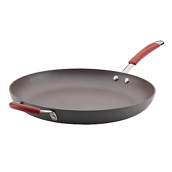 【中古】(未使用品)Rachael Ray Cucina Hard-Anodized Nonstick Skillet with Helper Handle, 14-Inch, Gray/Cranberry Red by Rachael R...