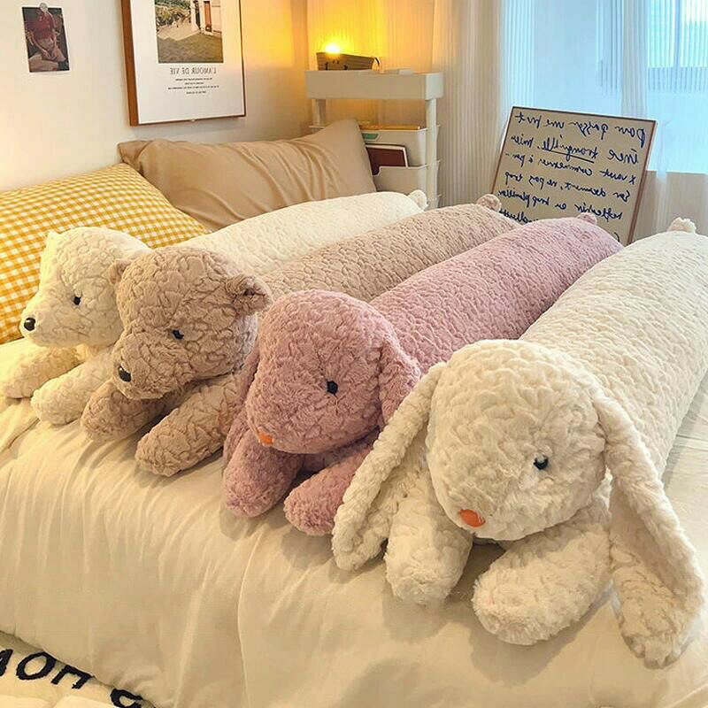 ■ 商品詳細ふわふわのウサギぬいぐるみ抱きまくら。PP綿使用で柔らかく、抱き心地抜群。90cm/120cmの2サイズ。