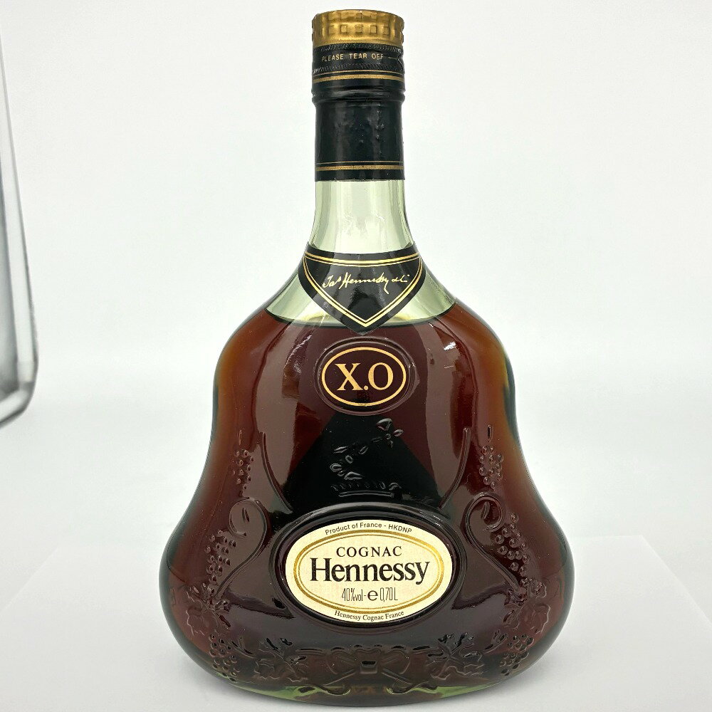 商品コードcf10928 アイテムブランデー ブランドHennessy (ヘネシー) サイズ 液体容量700ml アルコール度数40％ 保証期間初期不良（到着から1週間）のみ 商品状態 状態ランク S：未着用品・未使用品 全体 ボトル ラベ...