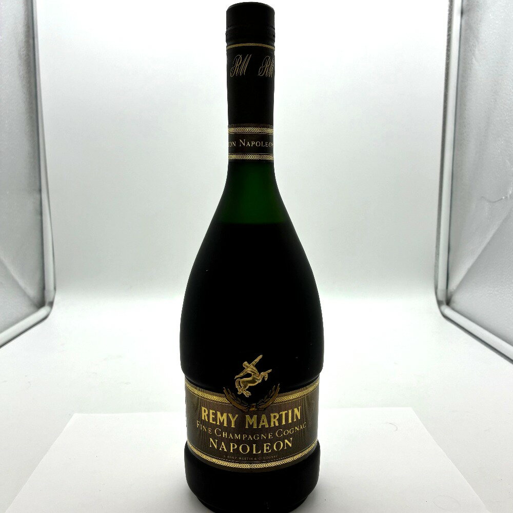 商品コードcf11154 アイテムブランデー ブランドREMY MARTIN (レミーマルタン) サイズ 液体容量700ml アルコール度数40％ 保証期間初期不良（到着から1週間）のみ 商品状態 状態ランク S：未着用品・未使用品 全体 ...